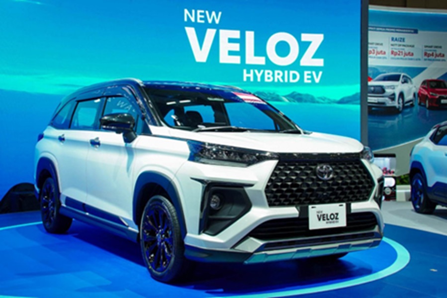 Toyota Veloz Hybrid Resmi Hadir! Harga Mulai Rp 299 Jutaan, Irit BBM ...